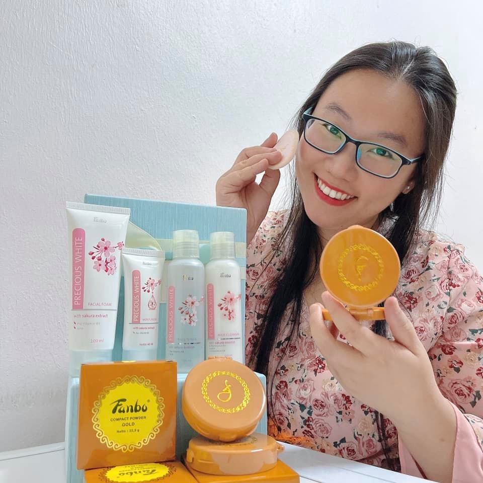 Shine With Fanbo As Mesmerizing Sakura - Mouse Mommy Treats