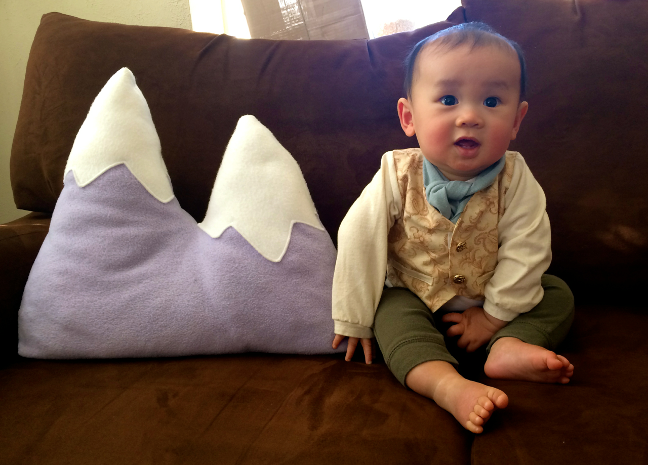 Cation Designs: The Geekiest Baby: Middle Earth Themed Accessories