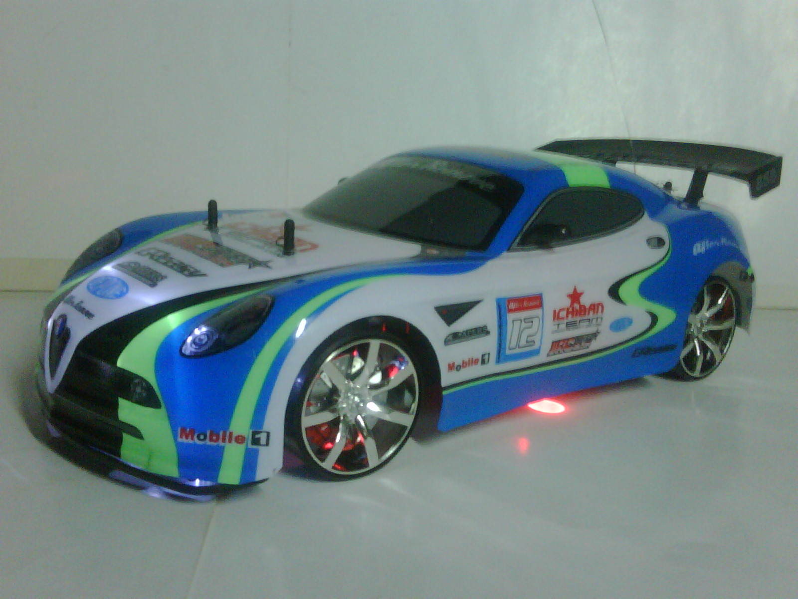 Mobil RC Drift Alfa Romeo C8 Competizione Skala 1:10 4WD - MOBIL RC DRIFT