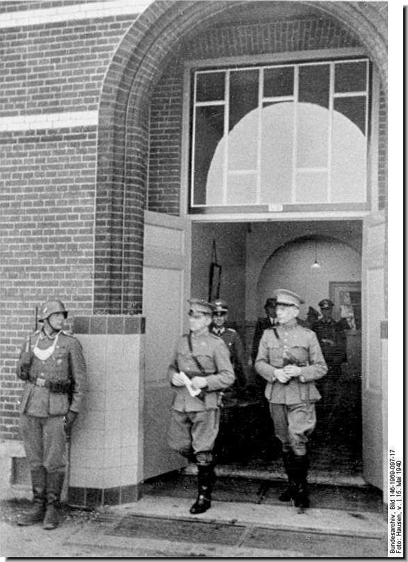 ILLUSTRATED HISTORY: RELIVE THE TIMES: Images Of War, History , WW2 ...