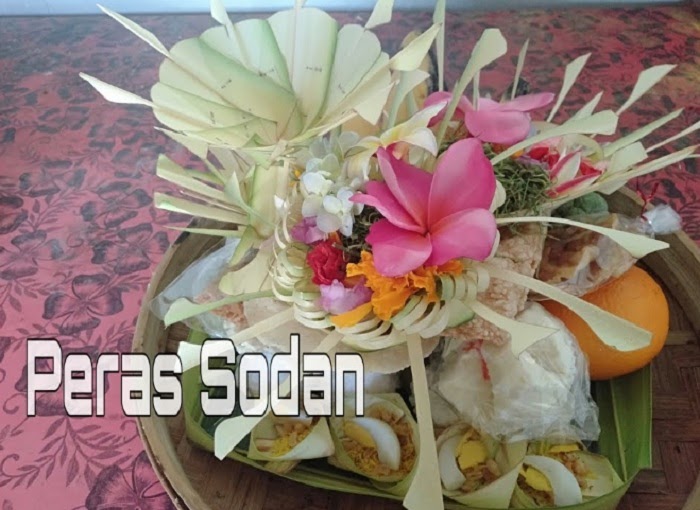 Makna, Filosofi Dan Unsur Unsur Banten Peras Beserta Mantranya