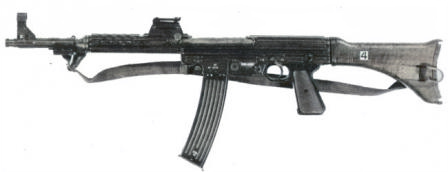 FDRA - Fuerza Terrestre: Carabina / rifle de asalto Walther MKb.42 (W)