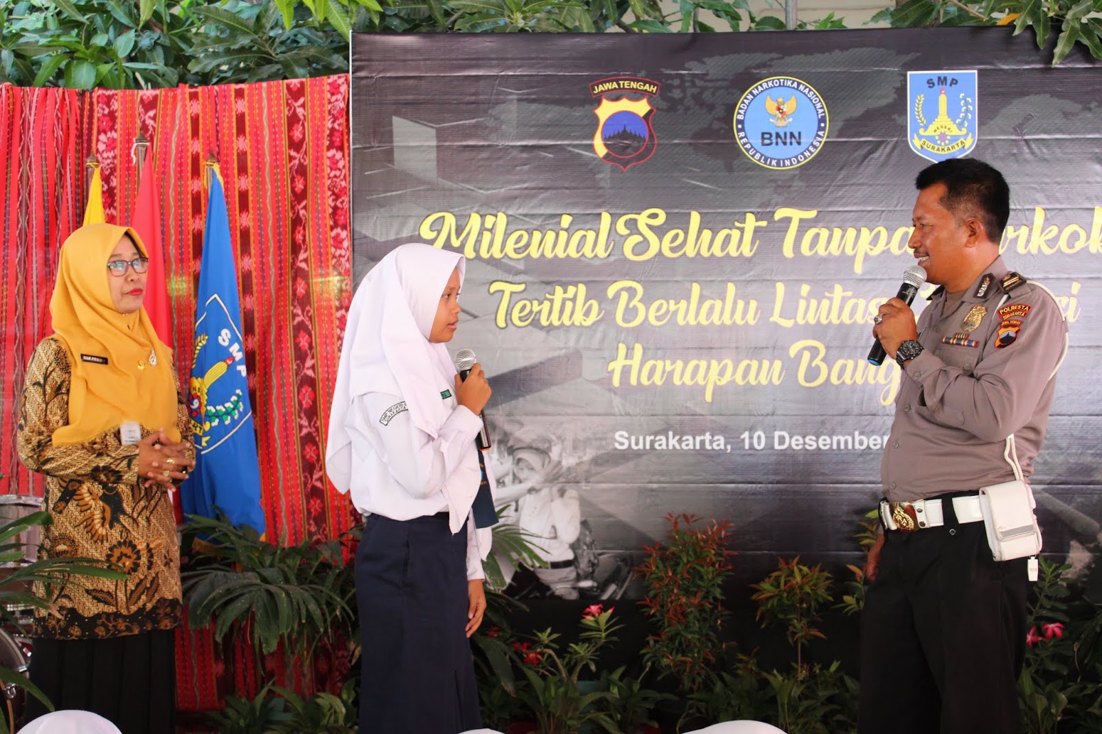 Sosialisasi Tertib Berlalu Lintas dan Anti Narkoba di SMP Negeri 9 Surakarta – School