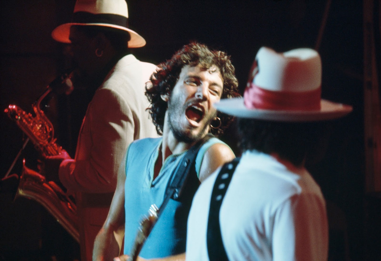 Intimate Photographs from 1975 of Bruce Springsteen and the E Street ...