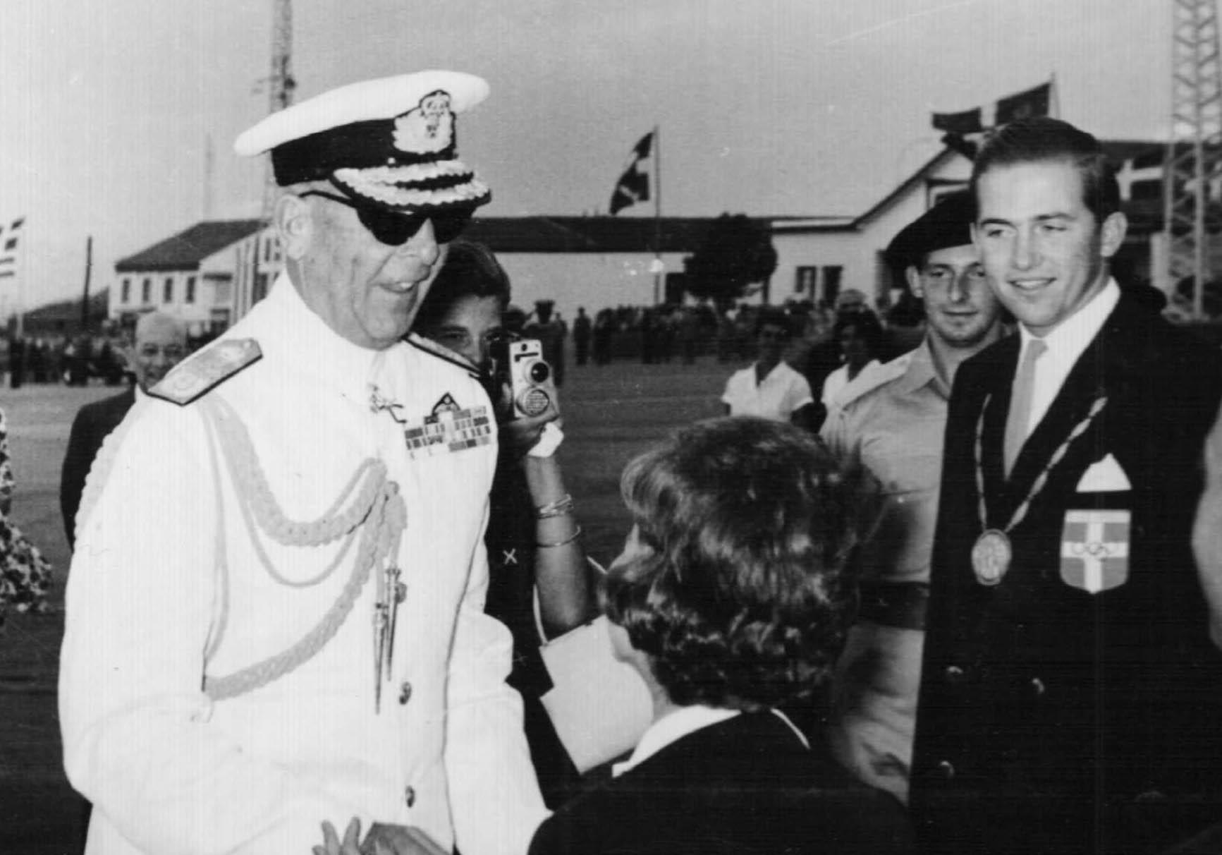 Η ΕΛΛΗΝΙΚΗ ΒΑΣΙΛΙΚΗ ΟΙΚΟΓΕΝΕΙΑ/THE GREEK ROYAL FAMILY