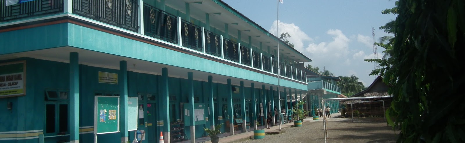 Smp It Bina Insan Kamil Sidareja