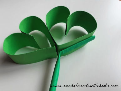 Sun Hats & Wellie Boots: Paper Shamrock Spinners for St Patrick's Day ...