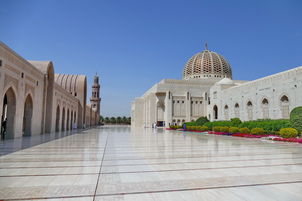 Geheimtippreisen: Oman Roadtrip: Grosse Sultan Qabus Moschee in Muscat ...