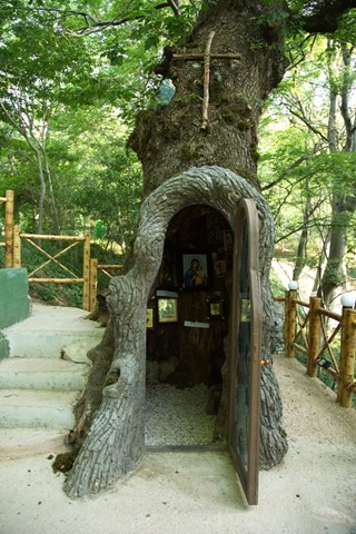 ORTHODOX CHRISTIANITY THEN AND NOW: An Orthodox Chapel Inside a 400 ...