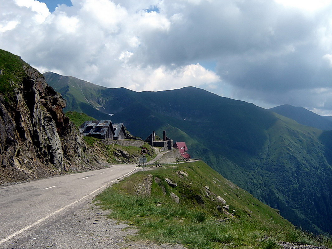 Vacanța esoterică: Transfagarasanul – Drumul din nori