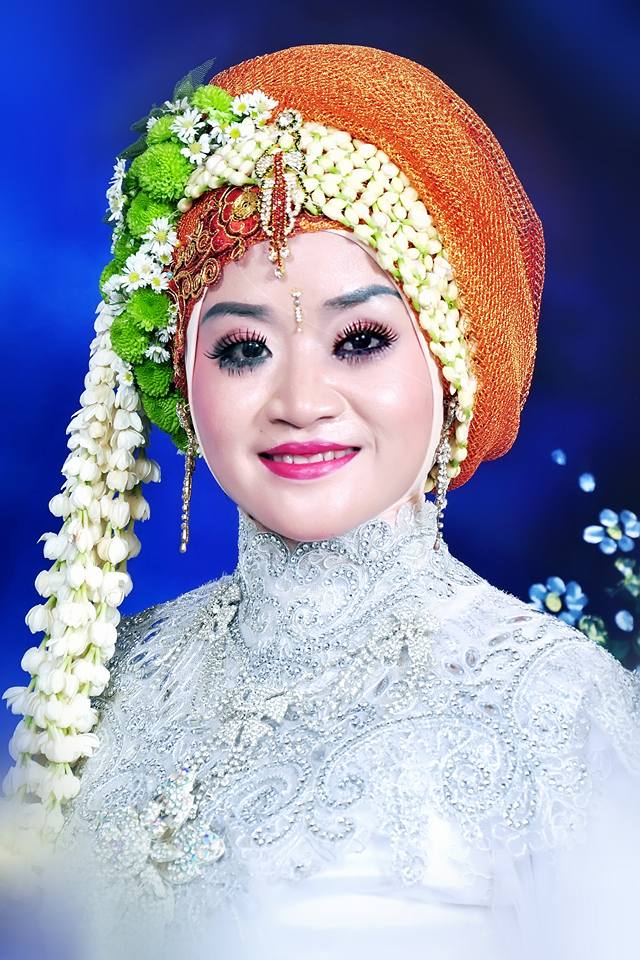 18+ Inspirasi Modis Rias Pengantin Hijab