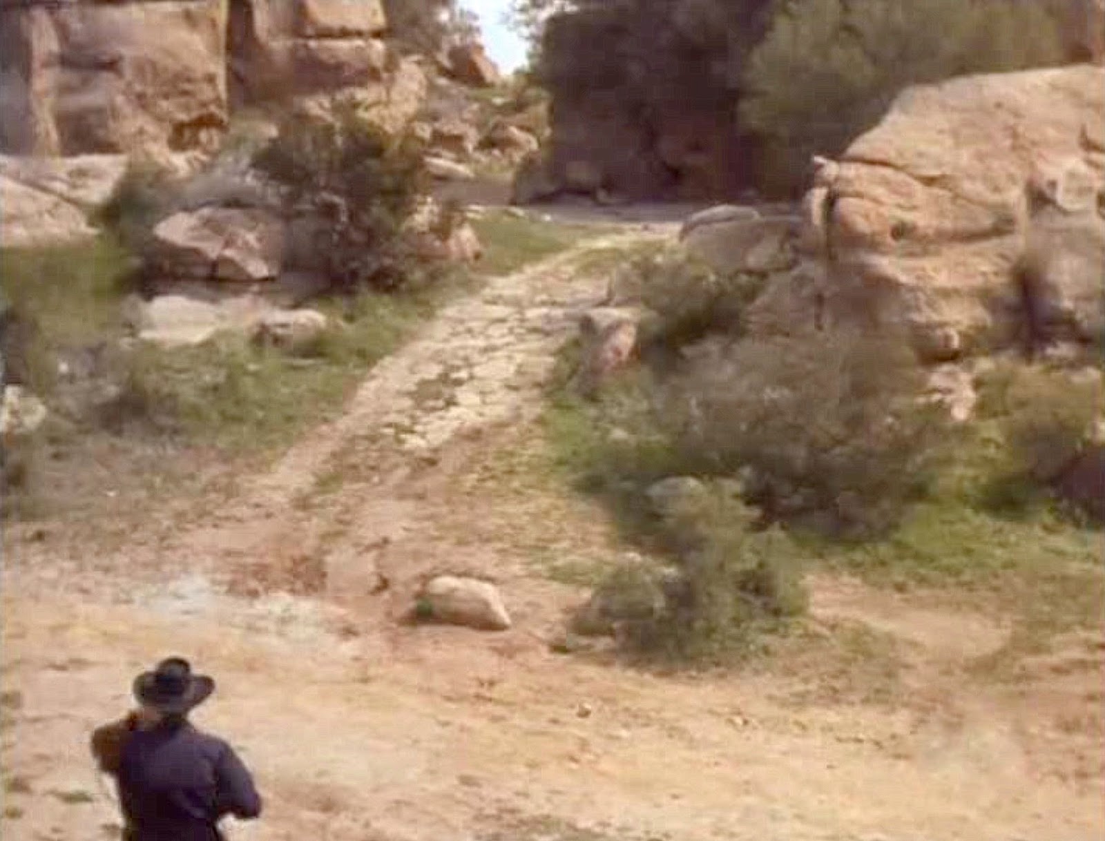 Iverson Movie Ranch: James Coburn roams the Iverson Ranch on "Bonanza"