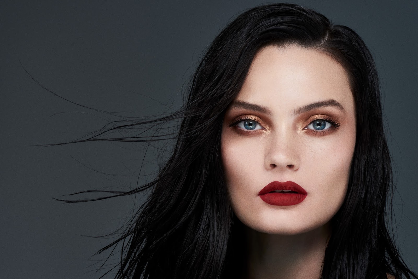 Tarte Cosmetics Beauty Advertising Campaign with model Caitlin Lawson ...