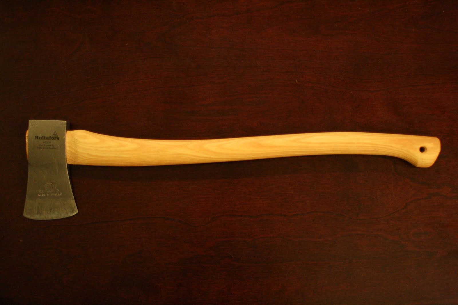 Wood Trekker: Hultafors/Hults Bruk Agdor Axe HY 10-0,9 SV Review