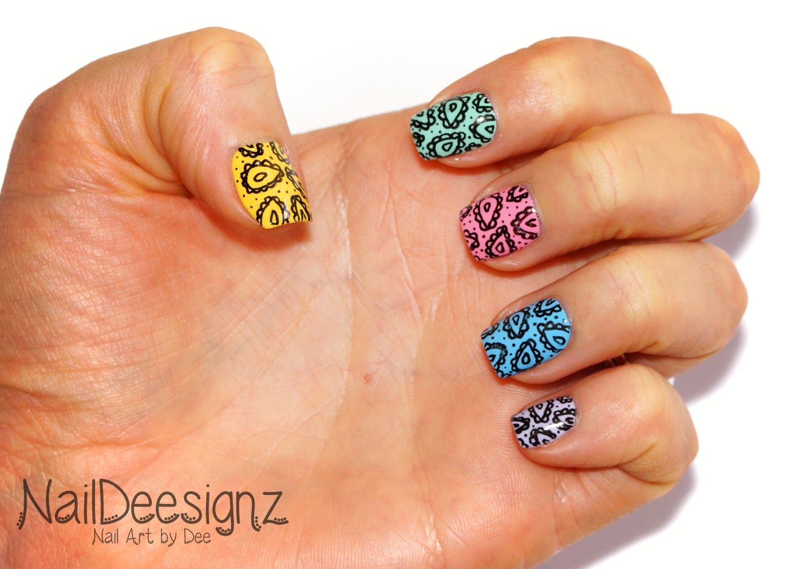NailDeesignz: Paisley Nail Art