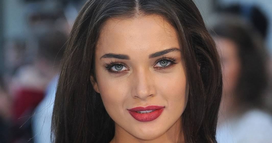 Amy Jackson in Bikini images | Amy Jackson hot cleavage pics | Amy ...