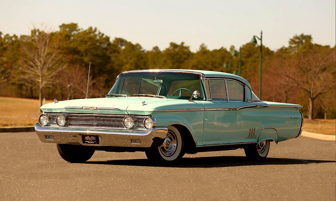 MUSCLE CAR COLLECTION : 1960 Mercury Montclair Premiere Landau