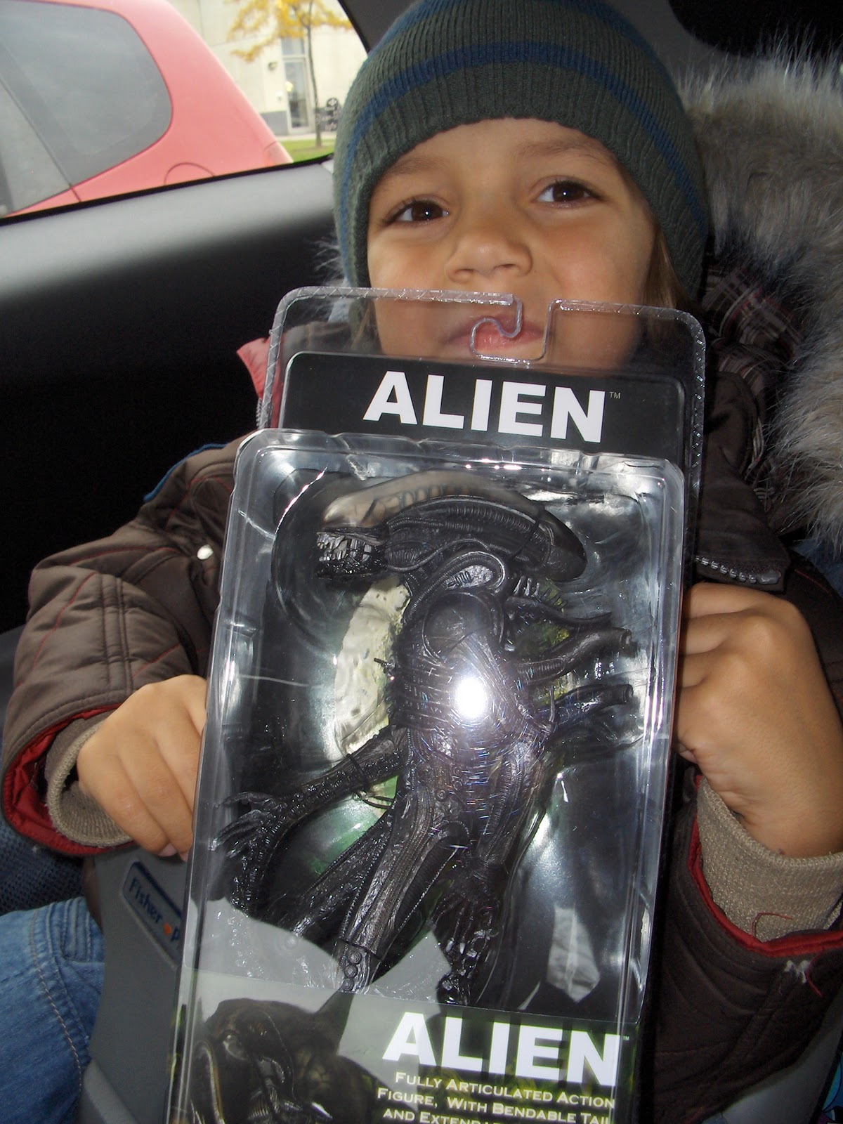 Fully Jointed Play Figures: ToyCon : Aliens