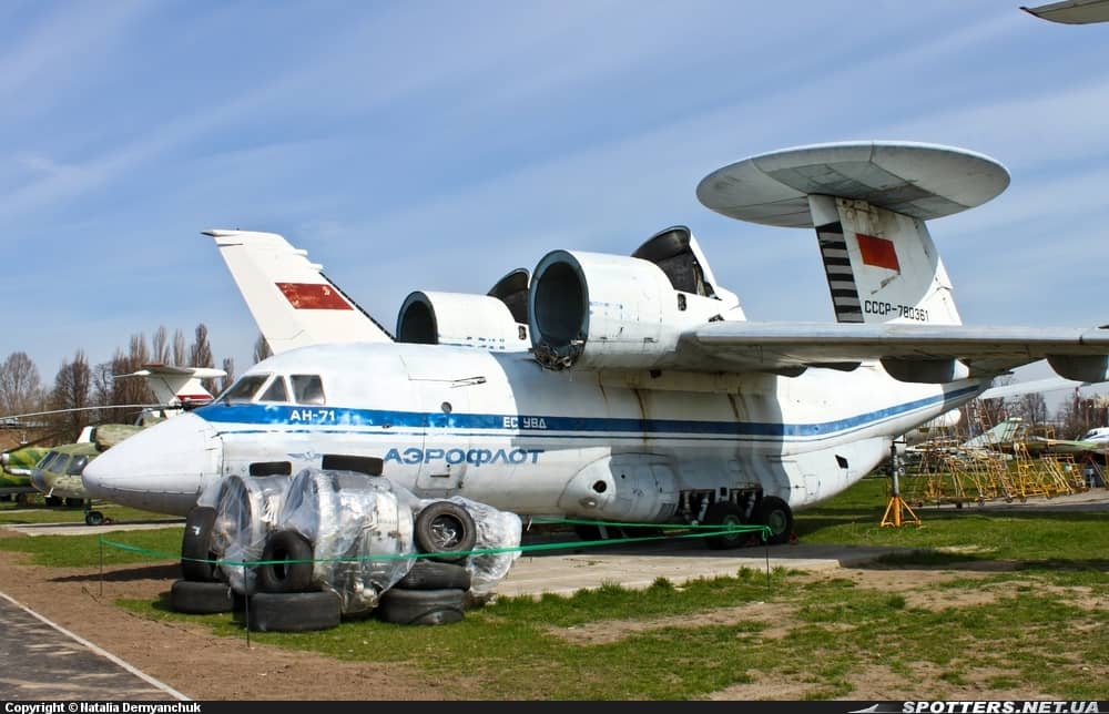 SI VIS PACEM, PARA BELLUM: L'Antonov An-71 (in cirillico Антонова Ан-71 ...