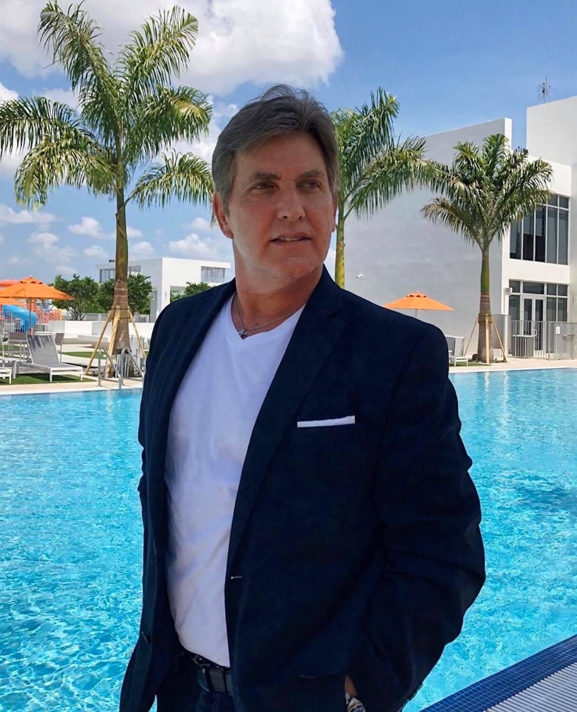 VÍCTOR CÁMARA: "L'AFFETTO DEL PUBBLICO MI TIENE IN FORMA!"