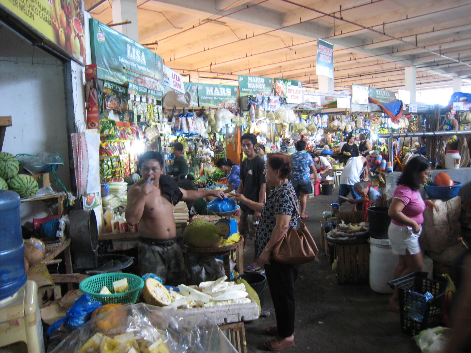 Black Swamp Cornucopia: Mandaue City wet market - our tour today