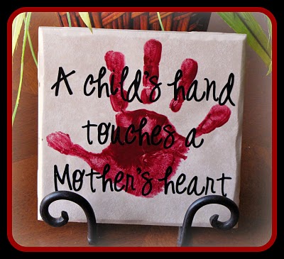 Momma's Fun World: Mother's Day handprint crafts