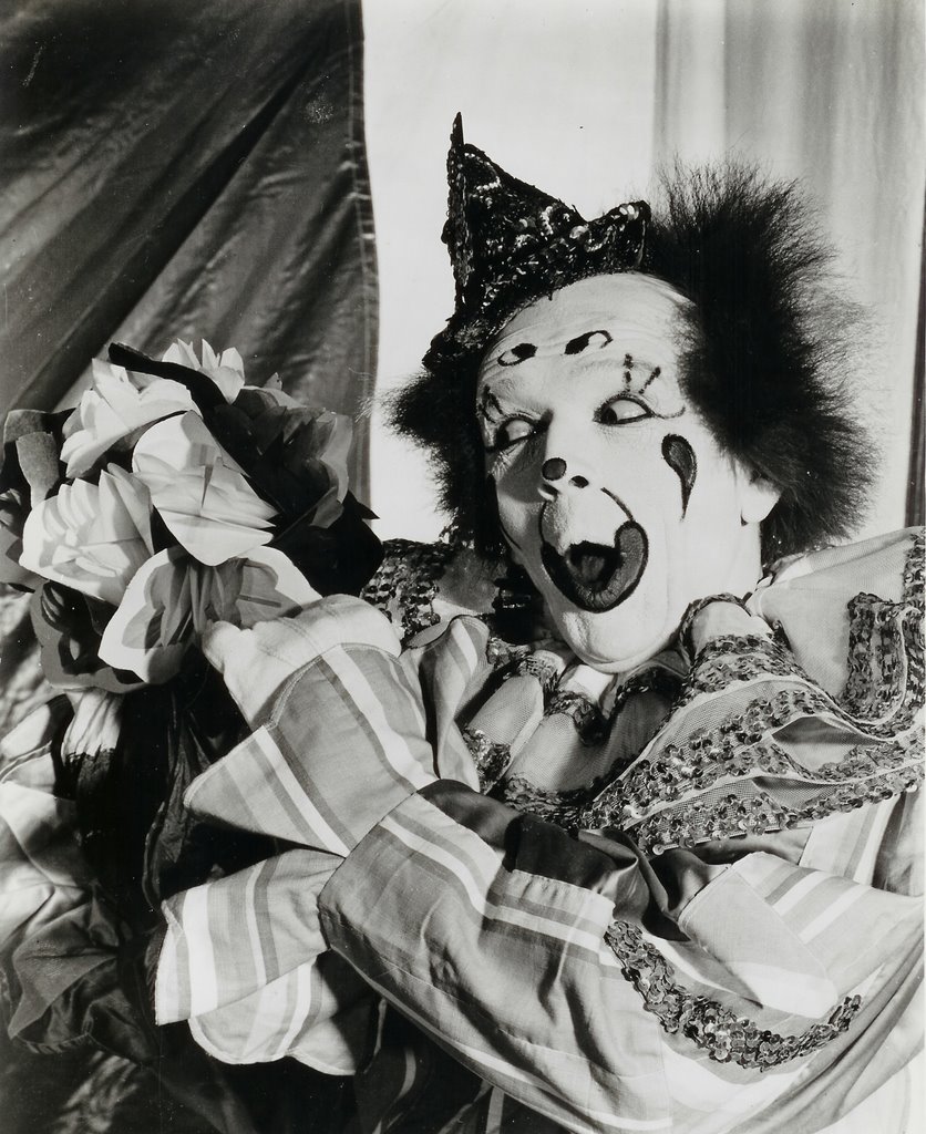 Pat Cashin's CLOWNALLEY: The History and Psychology of Clowns Being ...
