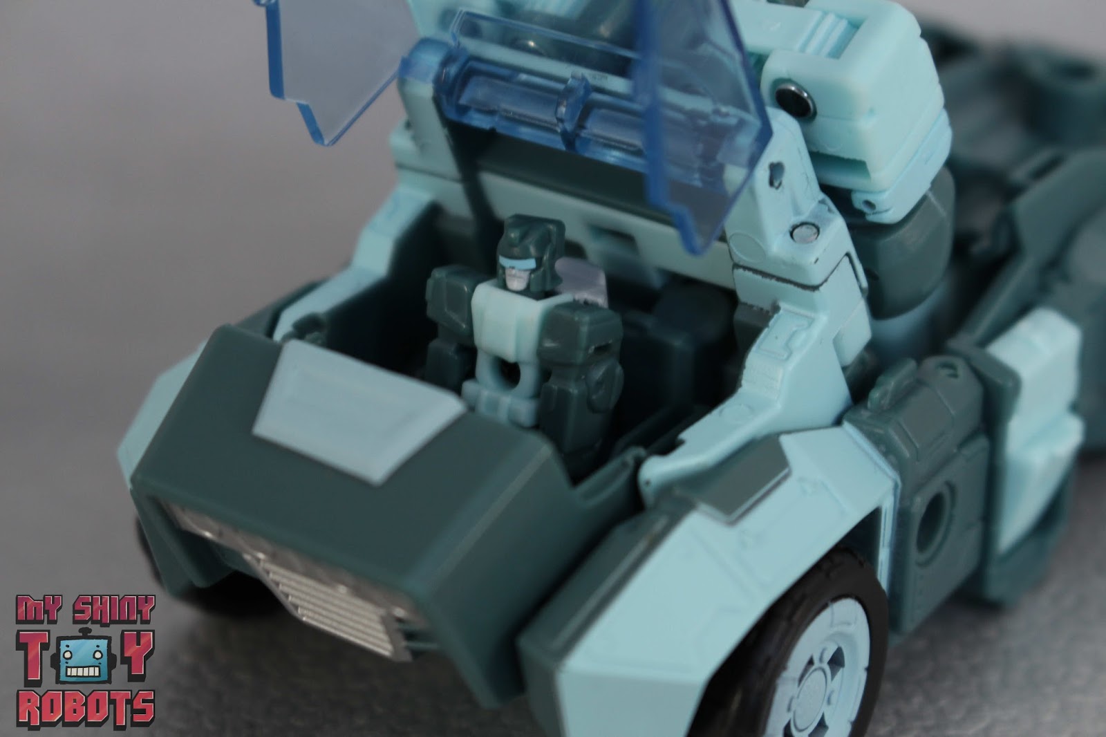 My Shiny Toy Robots: Toybox REVIEW: Transformers Legends LG-46 ...