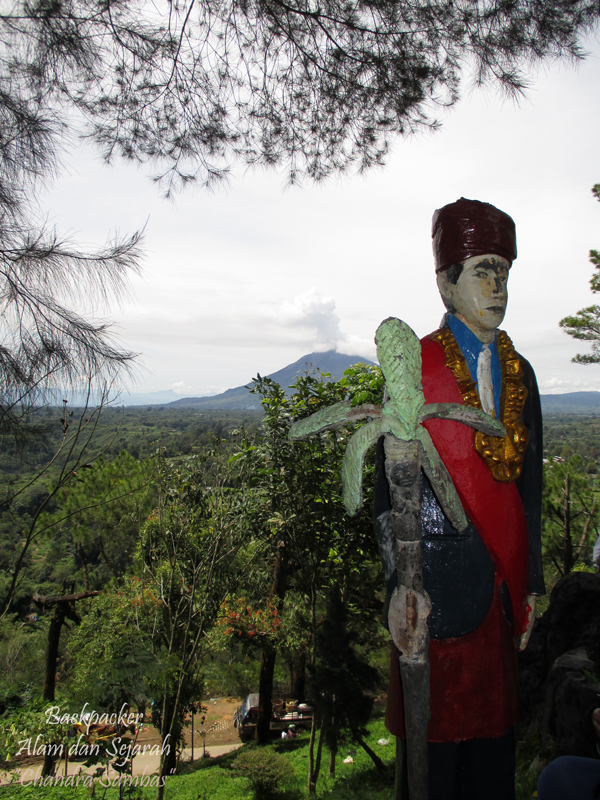 Bukit Gundaling | Backpacker Alam dan Sejarah