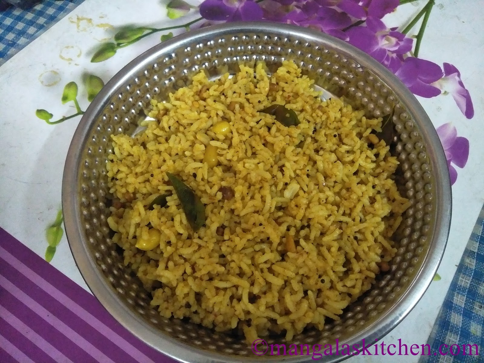 Kovil Puliyodharai in Iyengar Style - Temple Style Puliyodharai ...