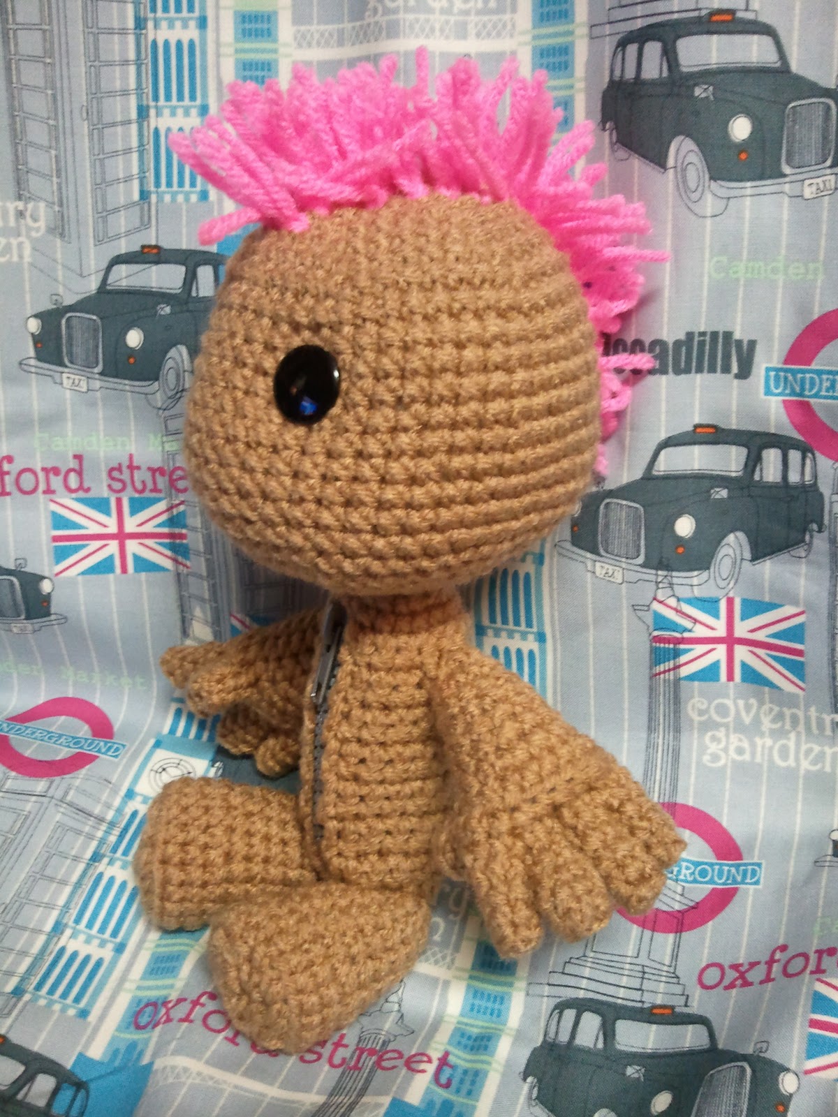 vamptropolis: Pink Mohawk Sackboy