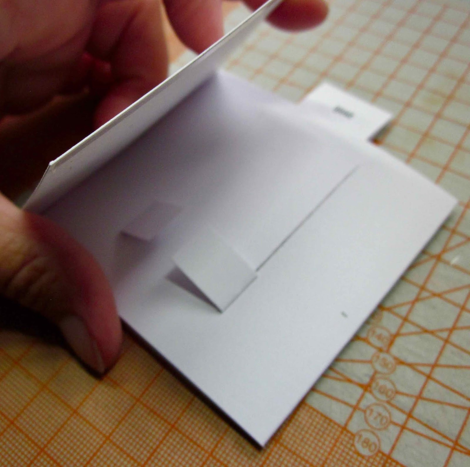 Gummiapan : Triple Tier Slider Card - Tutorial