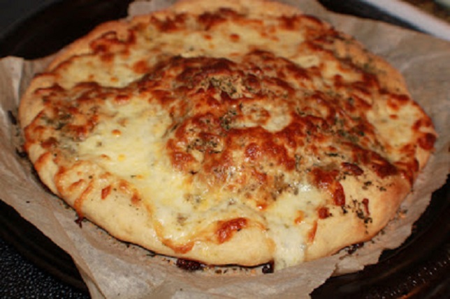 White Pizza Bianca | What's Cookin' Italian Style Cuisine