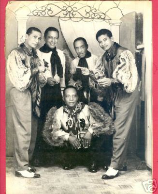 El Anacronico: Dúo “Los Compadres” en Lima.