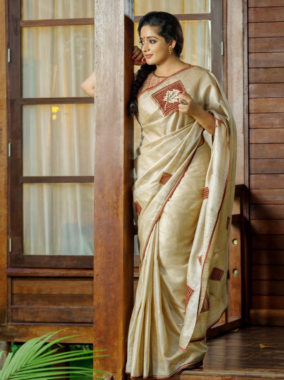 Kavya Madhavan Hot Saree Photoshoot for Lakshya Saree Ad (Part-2 ...