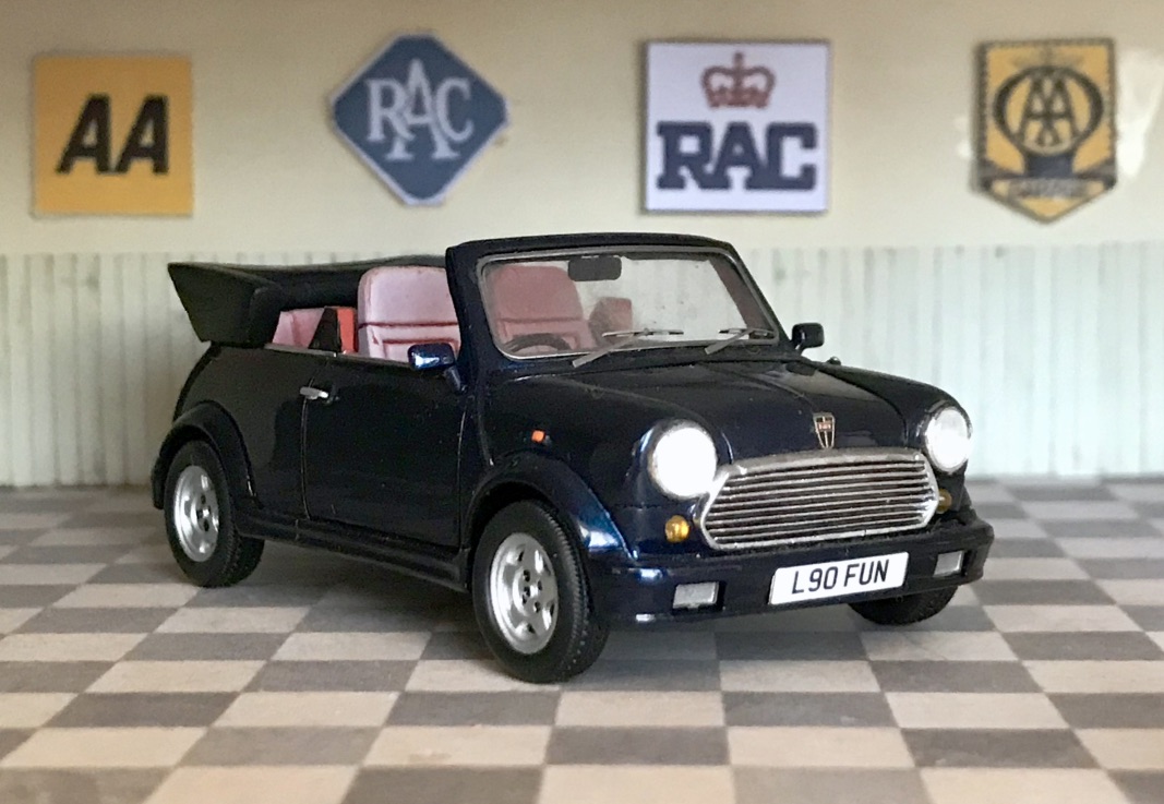 El Kekomóvil: Rover Mini Cabriolet de Spark