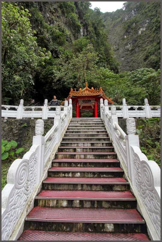 Eternal Spring Shrine, Taiwan | Inspired Tours