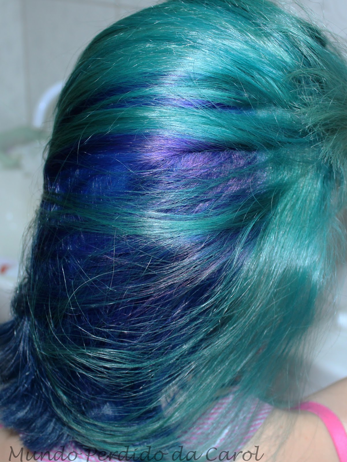 Mundo Perdido da Carol: Resenha: Tonalizante Blue Rock (Salon Line)