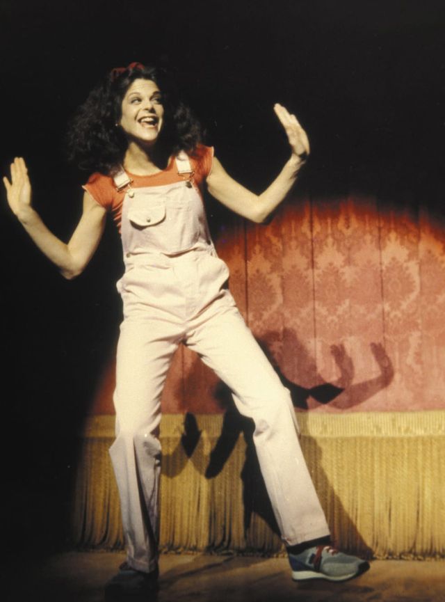 25 Candid Photographs of Gilda Radner in the 1970s and 1980s ~ Vintage ...