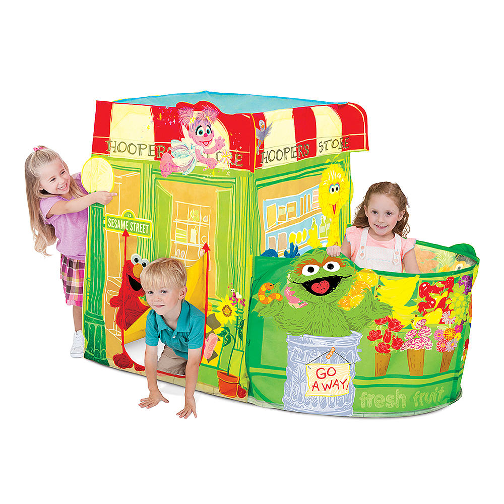 Muppet Stuff: Play in Hooper's Store!