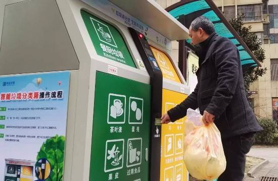 Cleaning Solutions: Garbage Sorting in Japan and China