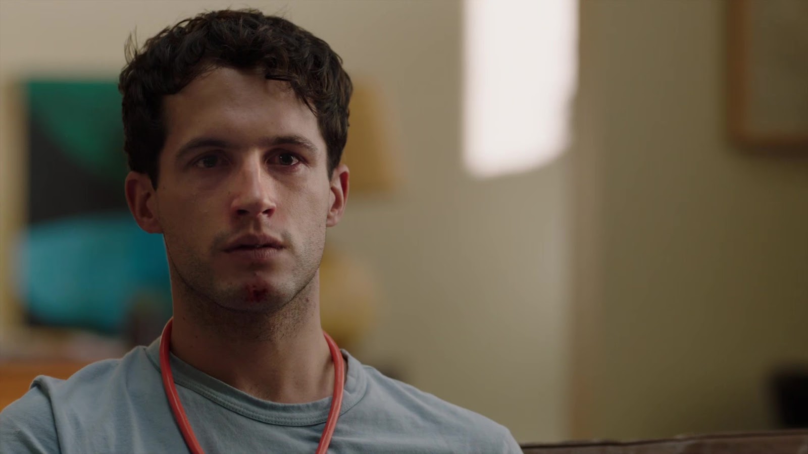 ausCAPS: Rob Heaps shirtless in Imposters 1-01 "My So-Called Wife"