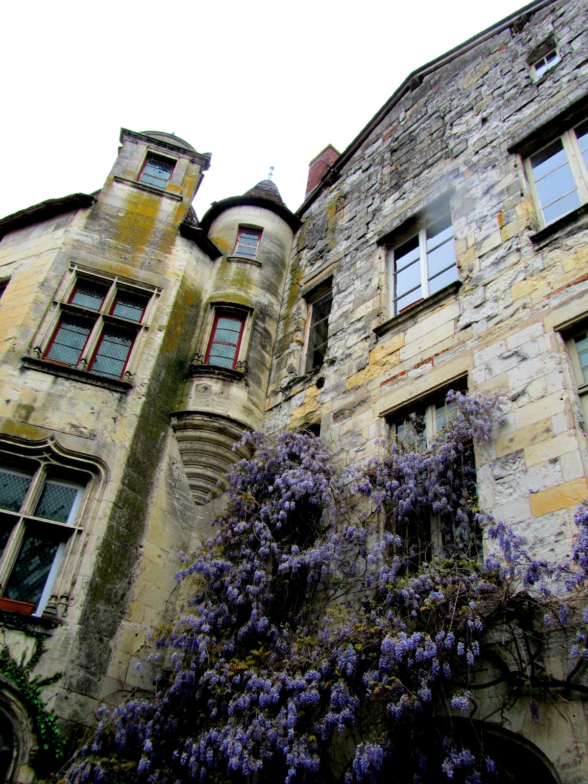 Katie in Bordeaux!: Périgueux!