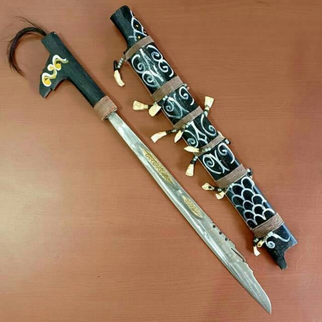 10 Senjata Tradisional Indonesia yang paling terkenal dan populer