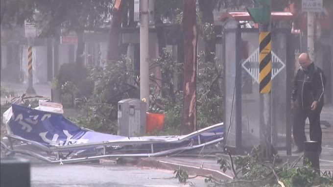 Photos: Powerful typhoon hits Taiwan. 6 dead, over a 100 seriously injured