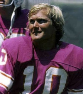 Today in Pro Football History: Highlighted Year: Pat Haden, 1975