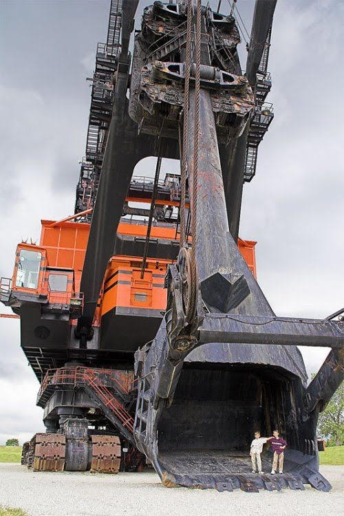 mega crane