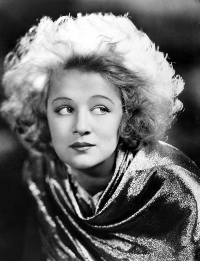 40 Gorgeous Photos of Greta Nissen in the 1920s and ’30s ~ Vintage Everyday