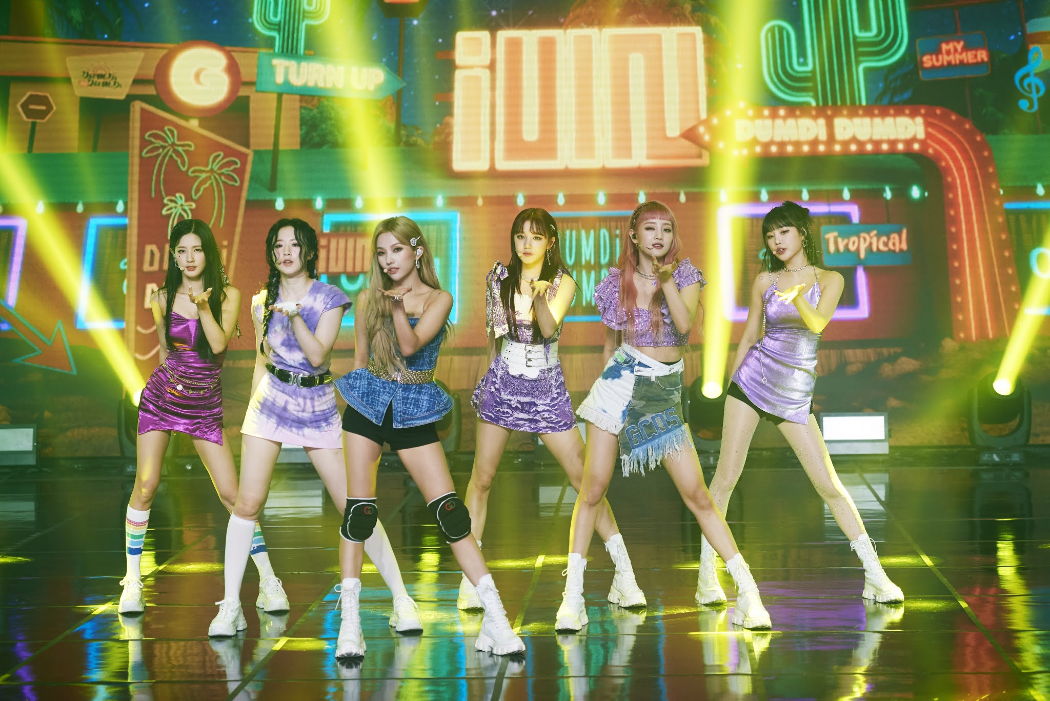 [Media Showcase] (G)I-DLE Makes Eye-Catching 'DUMDi DUMDi' Summer ...