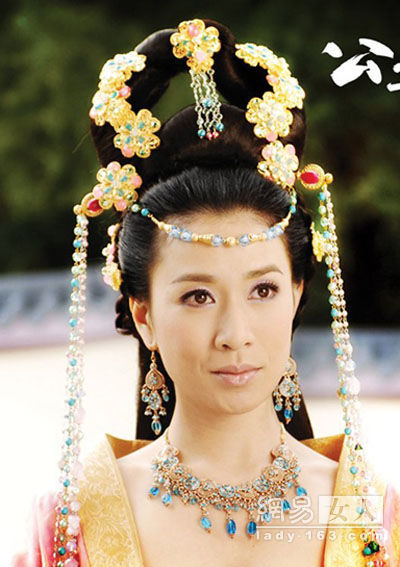 y-u-n: 1230* TVB 2012